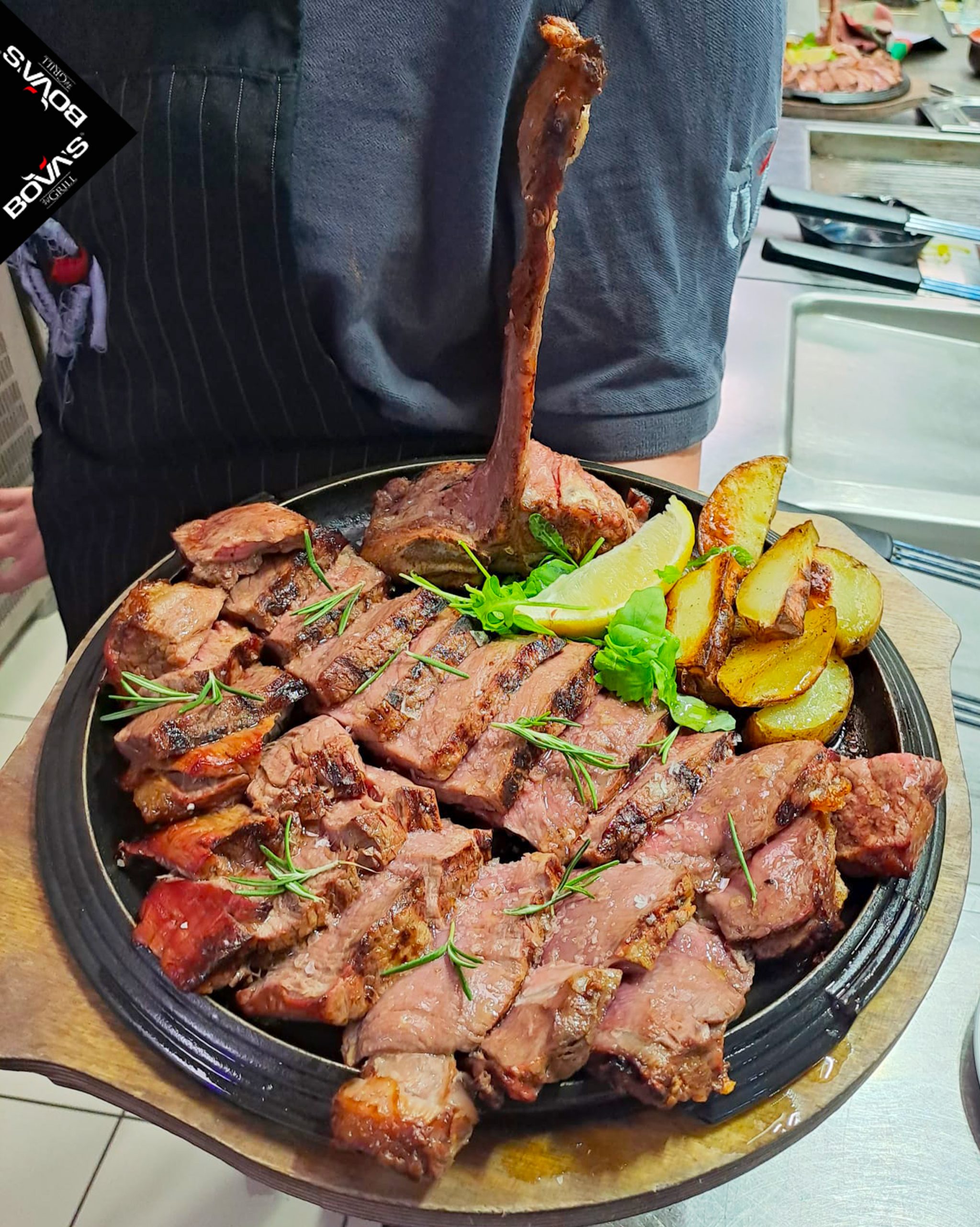 L’arte della bistecca perfetta - Bova's The Grill Steakhouse